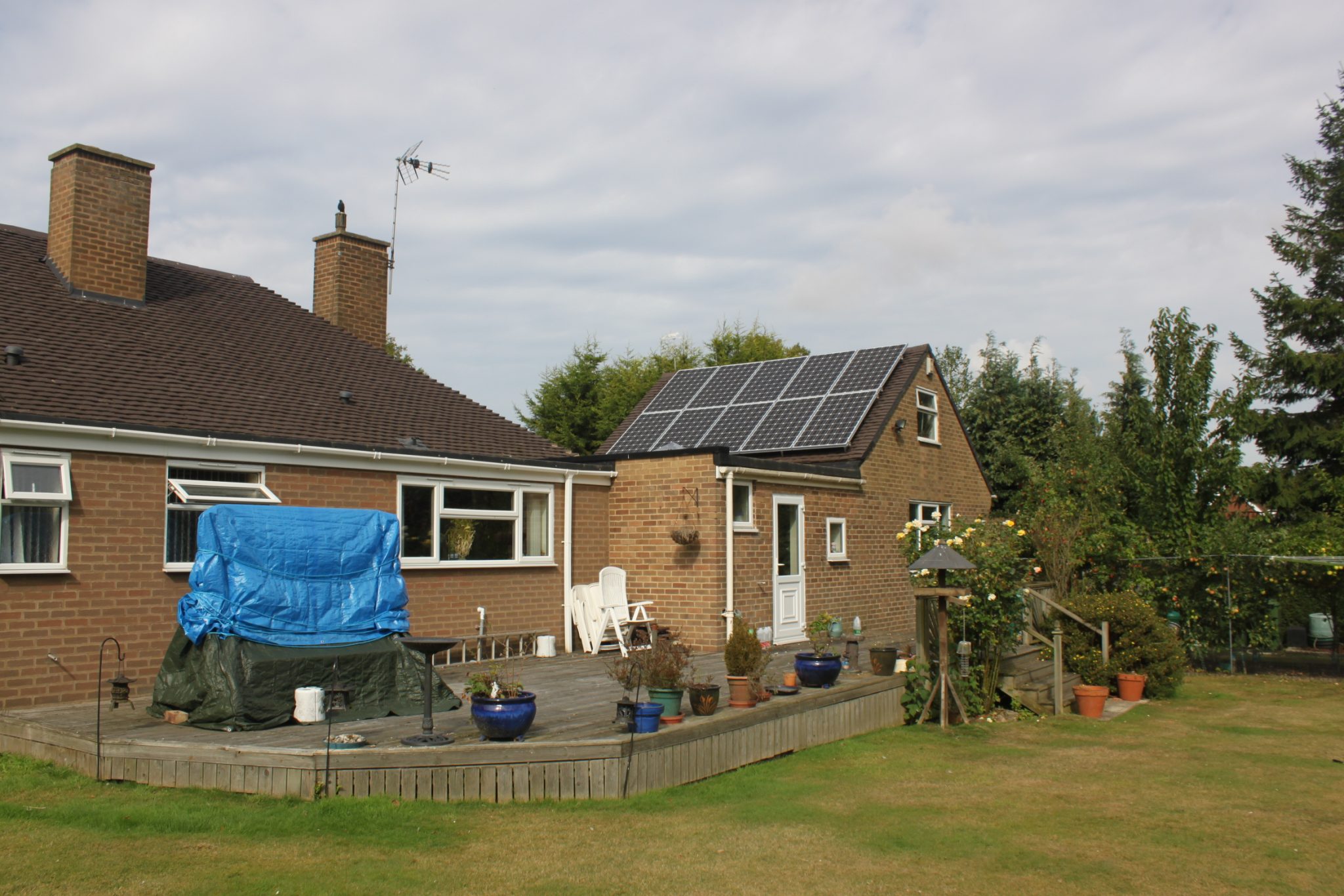 2.45kWp Solar PV System: Snitterfield, Warwickshire 2.45kw