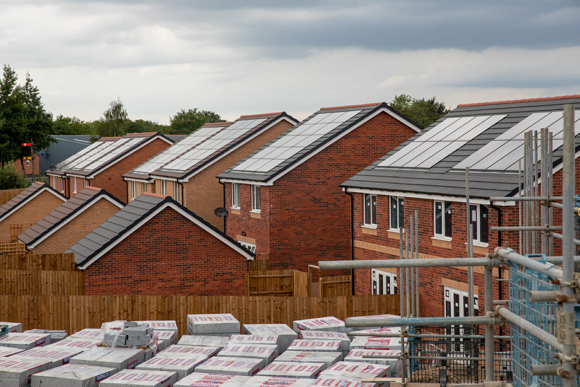 How Effective Are Solar Panels on Cloudy Days? - Eco2Solar